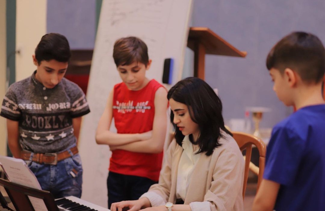 FEMALE FIRST: The Basra musician bringing east and west together – المنصة